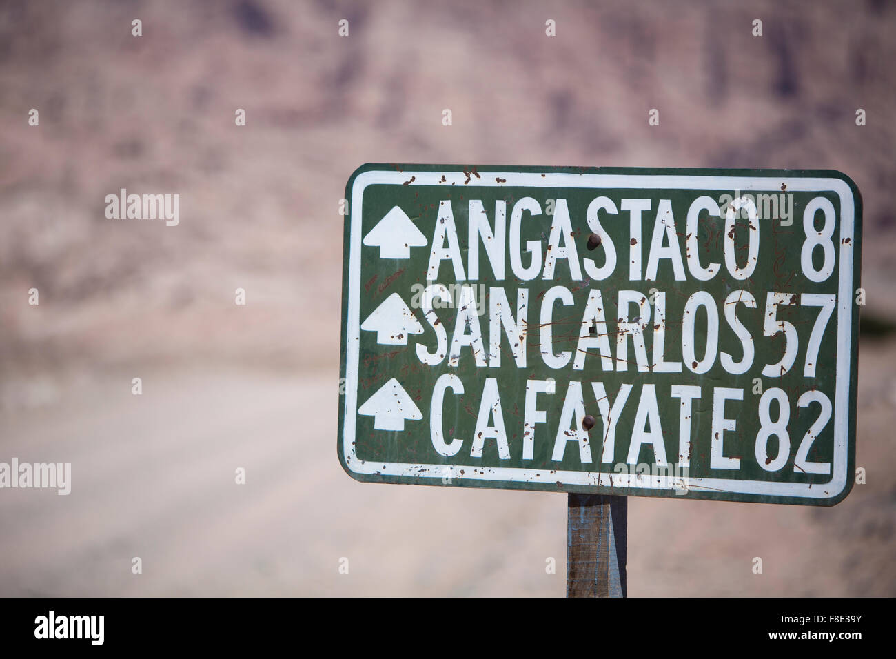 Route 40 sign hi-res stock photography and images - Alamy