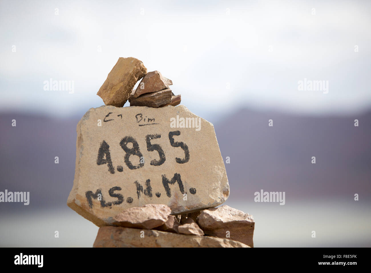 A desert sign on the Altiplano of the Andes, Bolivia Stock Photo - Alamy