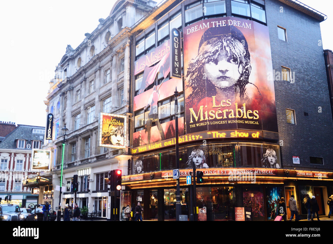 Queens Theatre Stock Photos & Queens Theatre Stock Images - Alamy