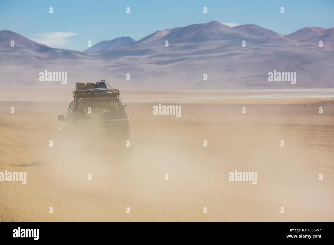 Car driving in red desert hi-res stock photography and images - Alamy