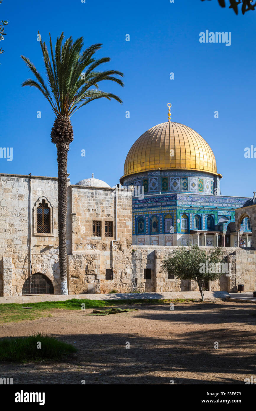 Land of moriah hi-res stock photography and images - Alamy