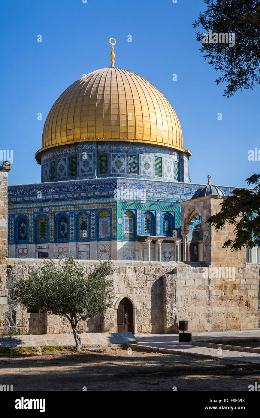 The dome of the Rock, a Muslim shrine on the Temple Mount in the old ...