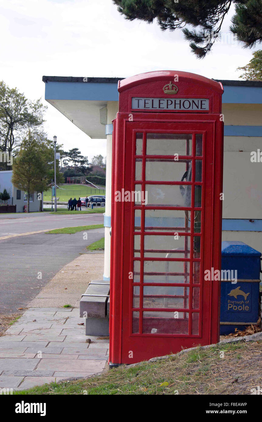 Box kiosk hi-res stock photography and images - Alamy
