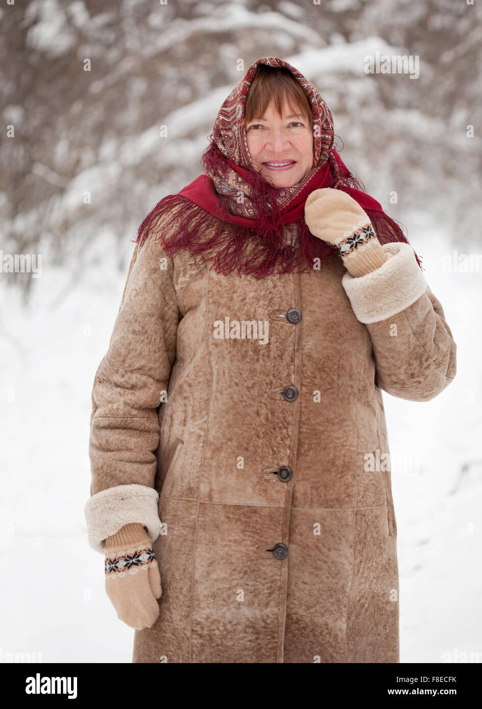 Babushka scarf hi-res stock photography and images - Alamy