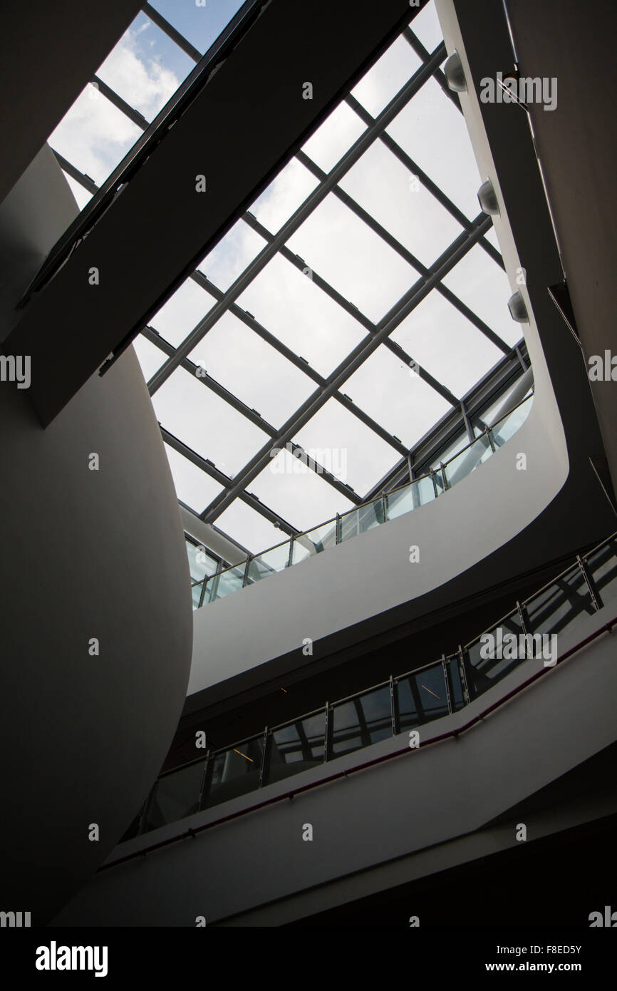 Air modern windows hi-res stock photography and images - Alamy