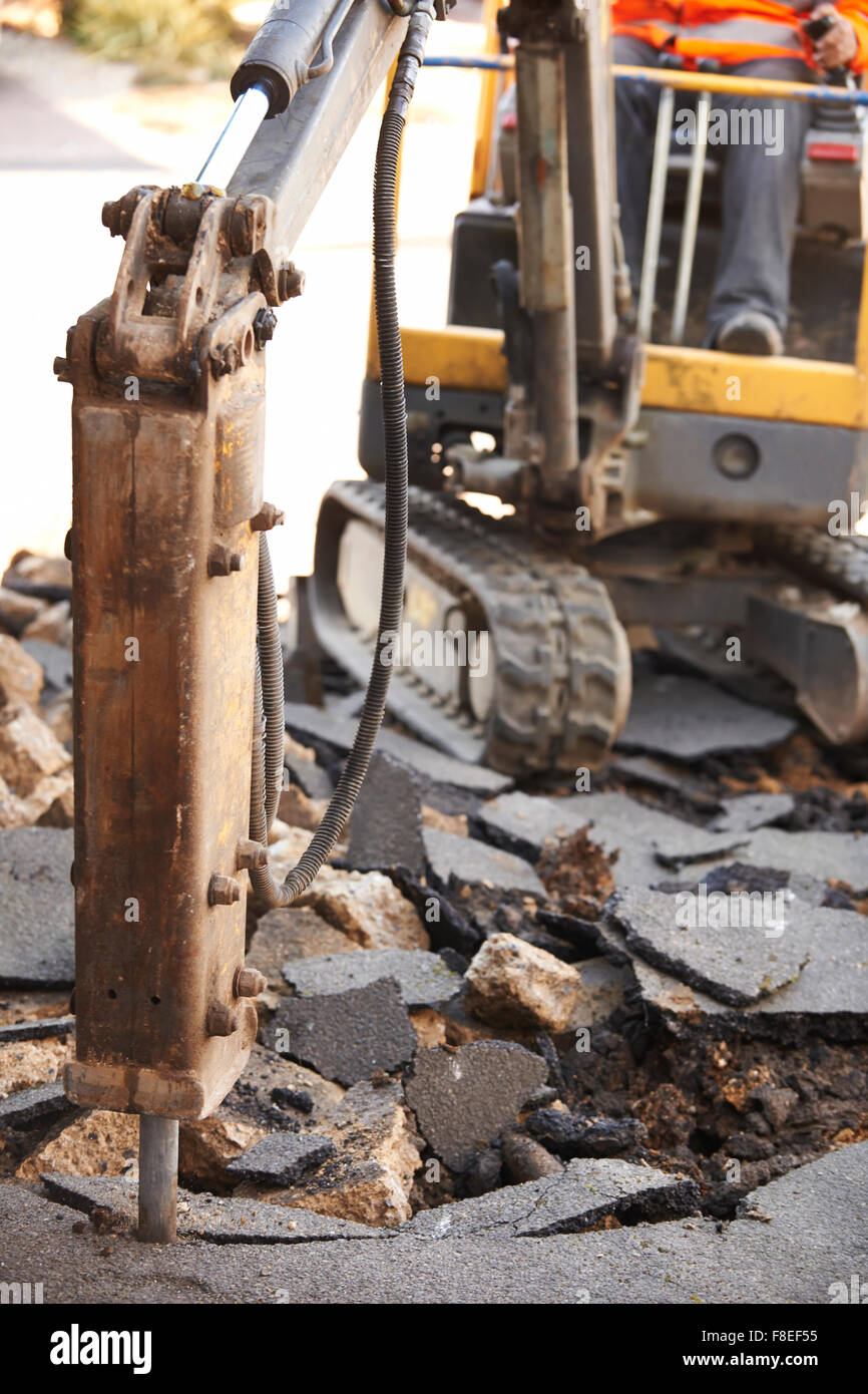 Dug up road hi-res stock photography and images - Alamy