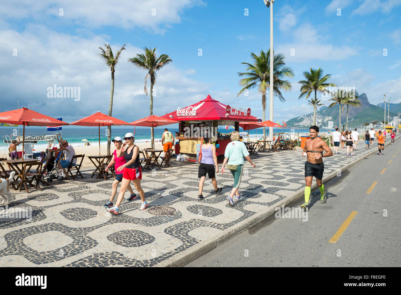 Typical sidewalk of rio de janeiro hi-res stock photography and images ...
