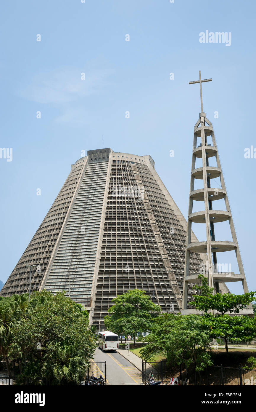 RIO DE JANEIRO, BRAZIL - NOVEMBER 4, 2015: The Metropolitan Cathedral ...