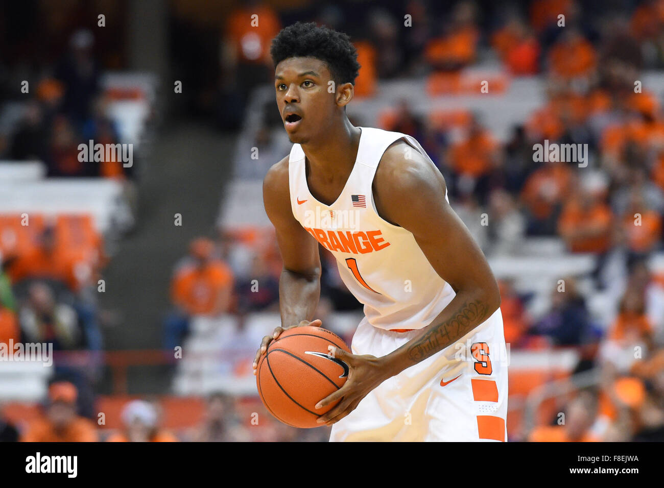 Syracuse, New York, USA. 8th Dec, 2015. Syracuse Orange guard Franklin ...