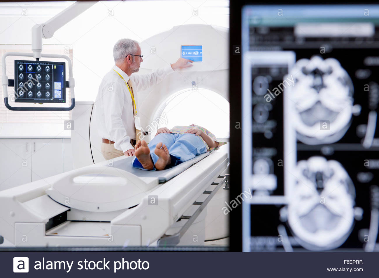 Hospital Equipment Stock Photos & Hospital Equipment Stock Images - Alamy