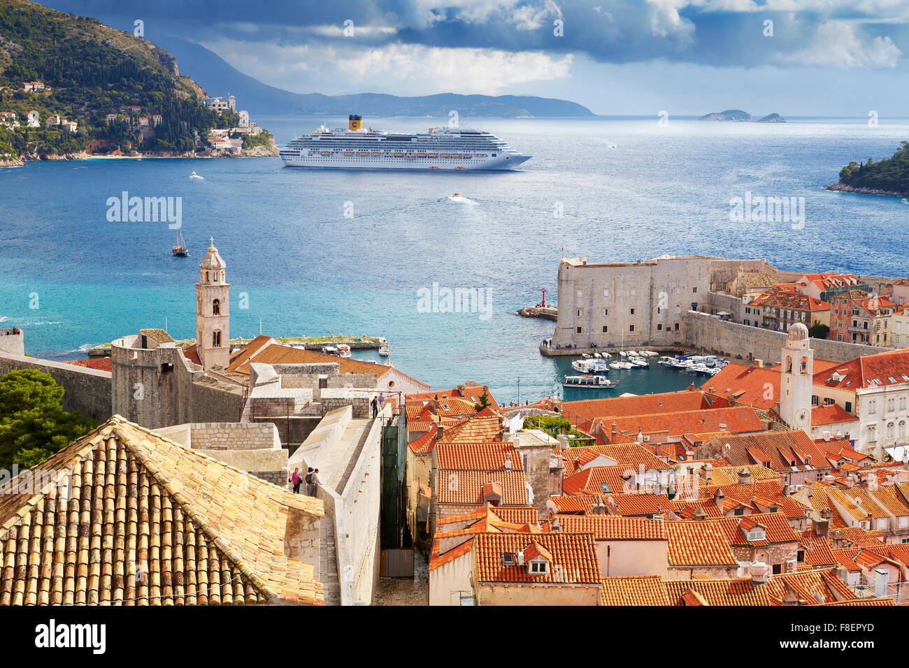 Dubrovnik historic town harbor hi-res stock photography and images - Alamy