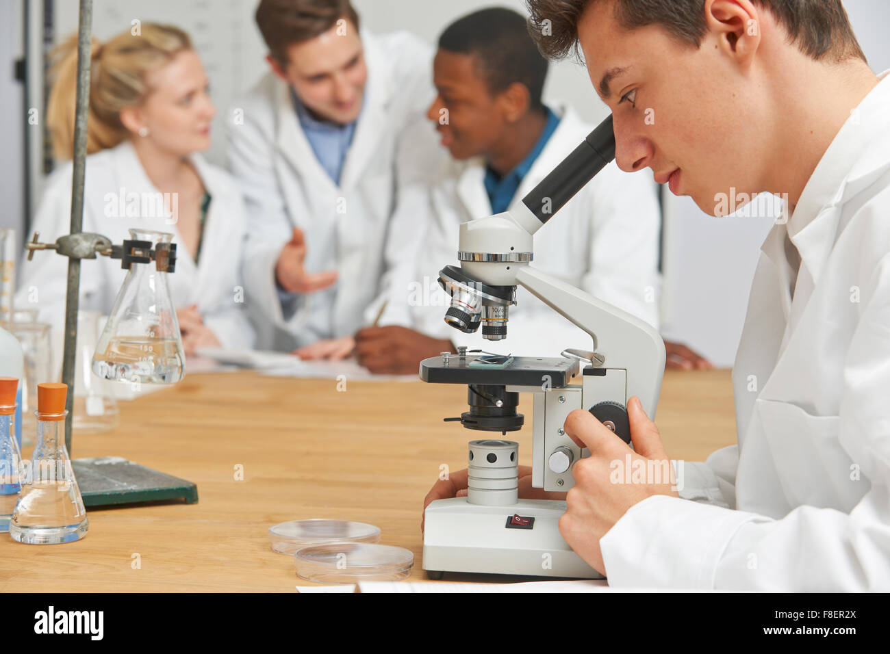 High school science class lab table hi-res stock photography and images ...