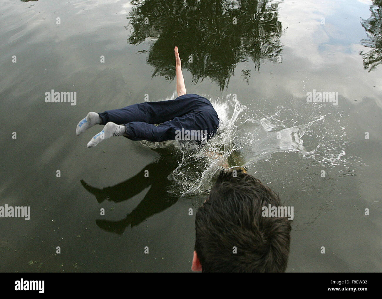 Queens University Belfast Senior Mens and womens Rowing teams ...