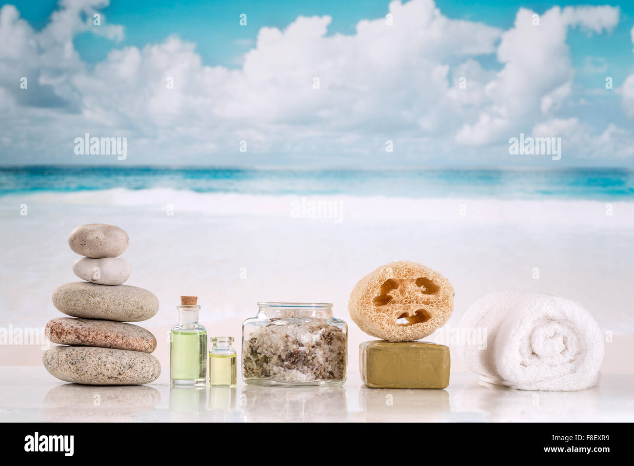 Spa accessories hi-res stock photography and images - Alamy