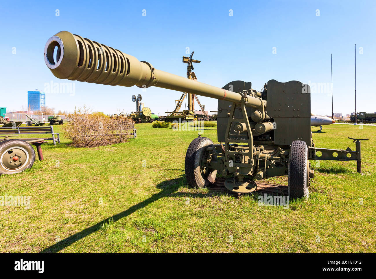 Anti-aircraft gun KS-19 model 1947 in Togliatti technical museum in ...