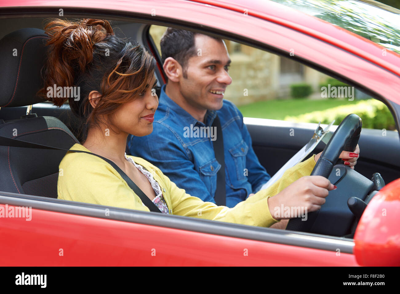 Having driving lesson hi-res stock photography and images - Alamy