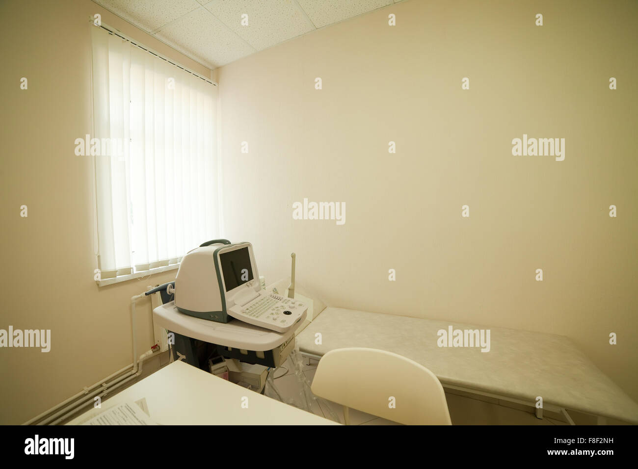 Interior with ultrasound equipment in medical clinic Stock Photo - Alamy
