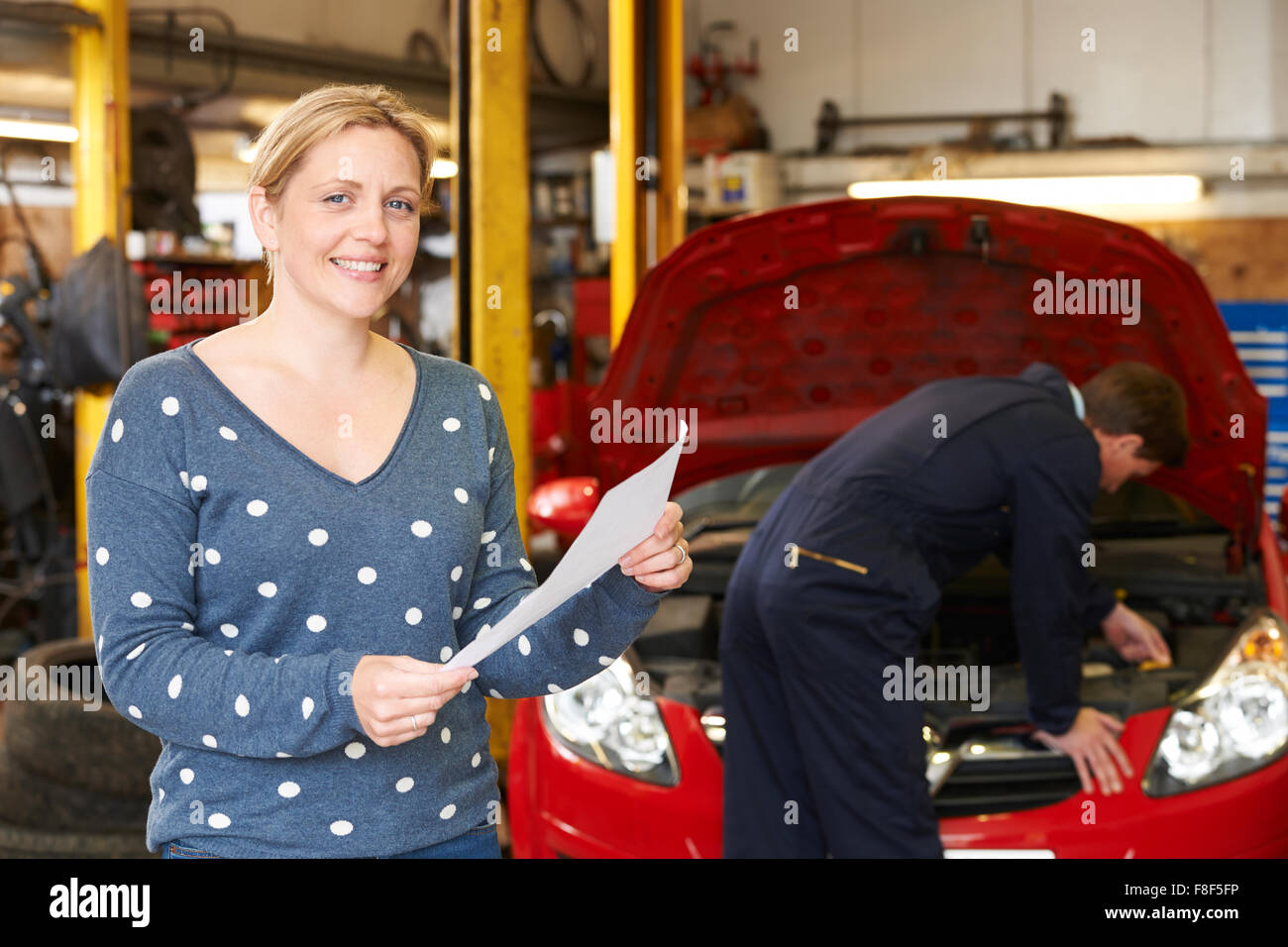 Happy customer car repair hi-res stock photography and images - Alamy