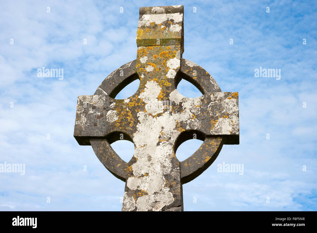 Irish stone cross hi-res stock photography and images - Alamy
