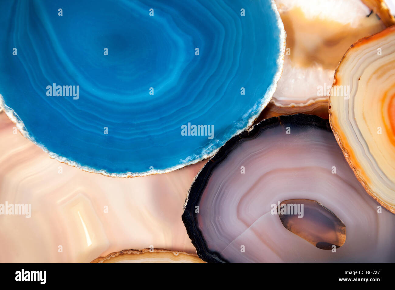 Geode slice hi-res stock photography and images - Alamy