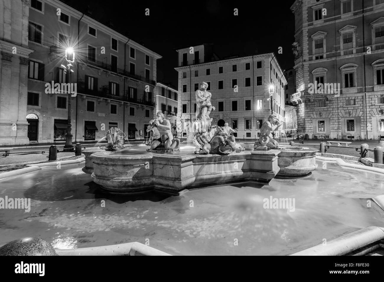 Night view, Piazza Navona, Rome. Italy Stock Photo - Alamy