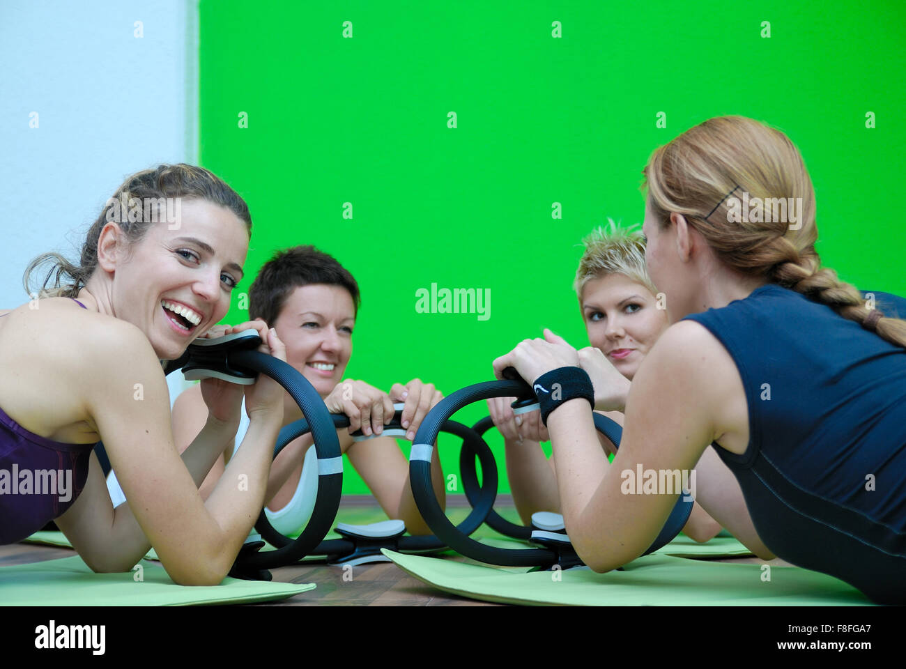 group of girls working out in a fitness club Stock Photo - Alamy