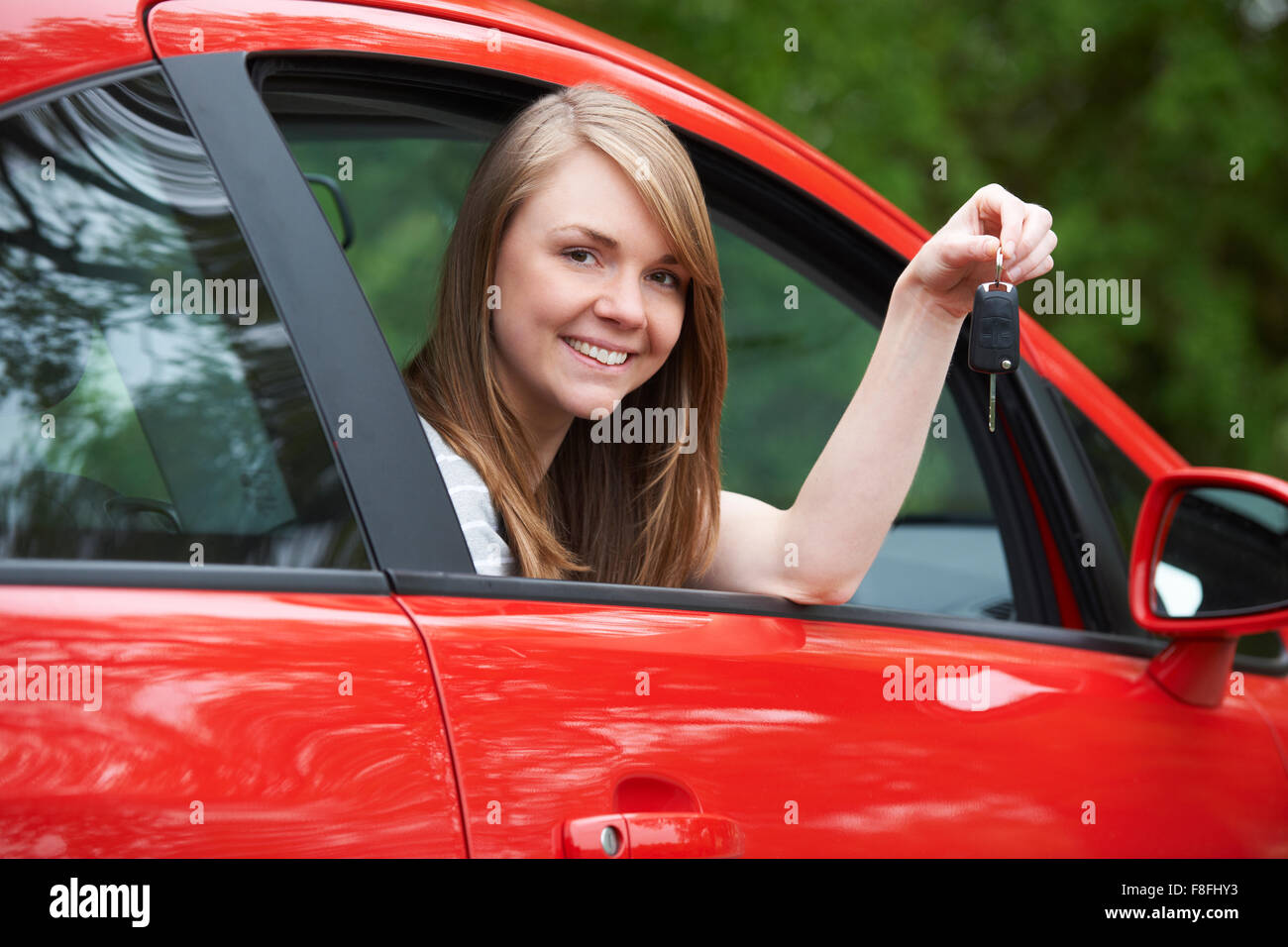 Female driver 20s hi-res stock photography and images - Alamy