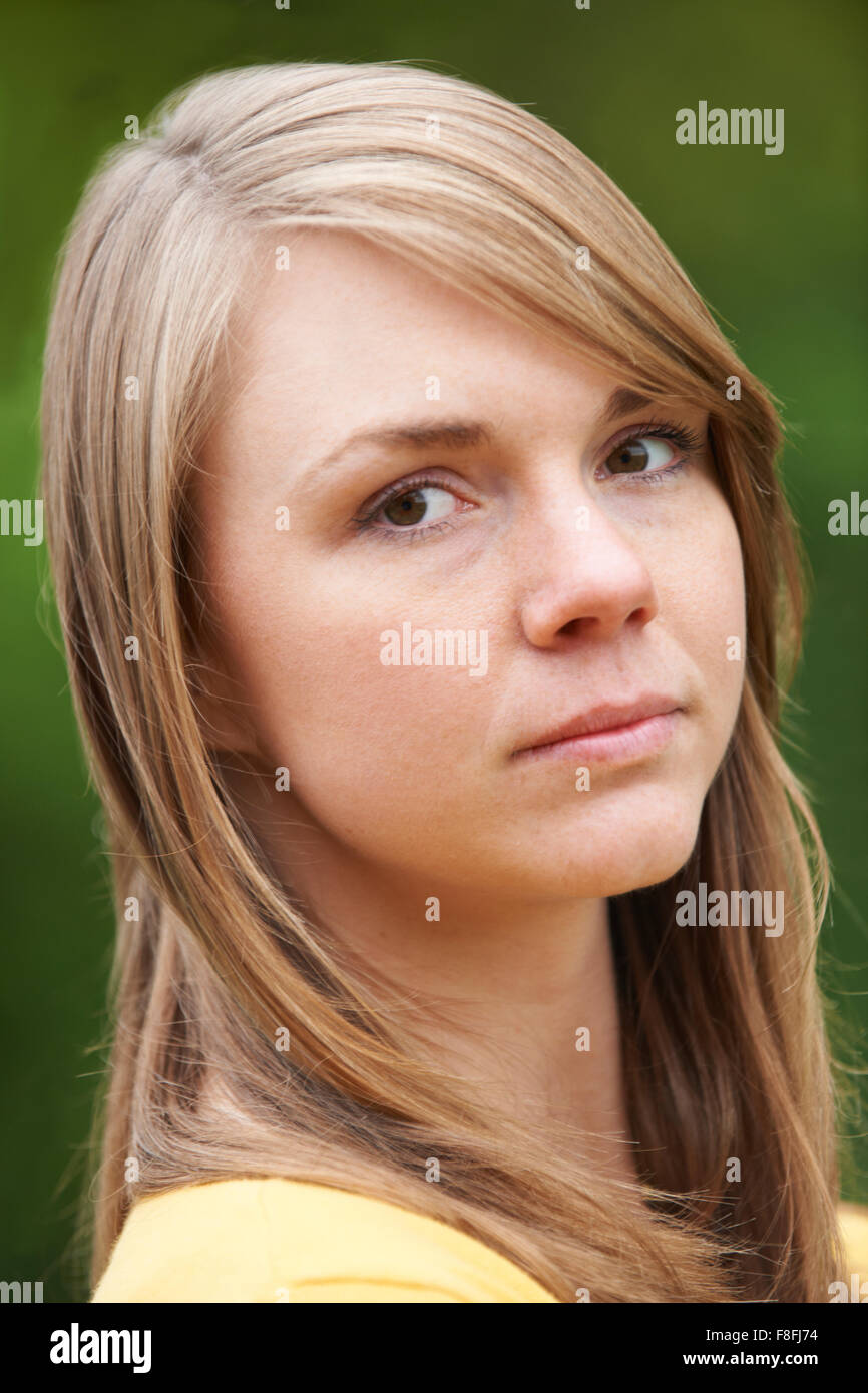 Woman 20s portrait hi-res stock photography and images - Alamy