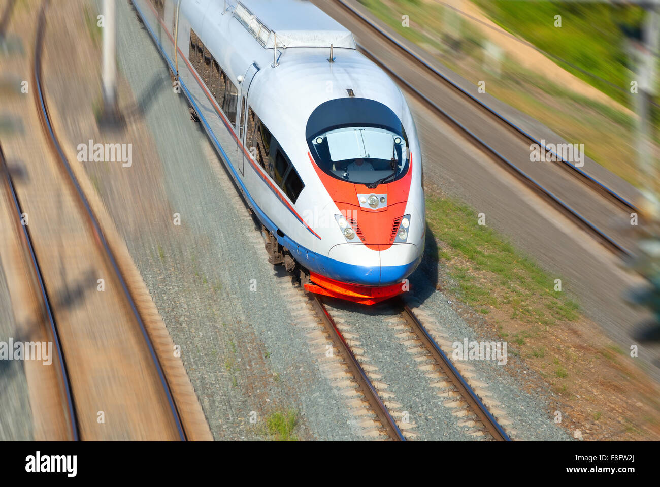 High speed train horizontal hi-res stock photography and images - Alamy