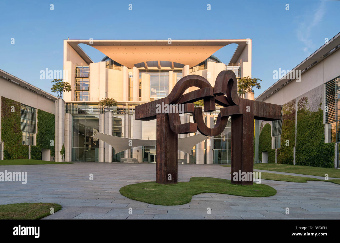 Artist eduardo chillida hi-res stock photography and images - Alamy