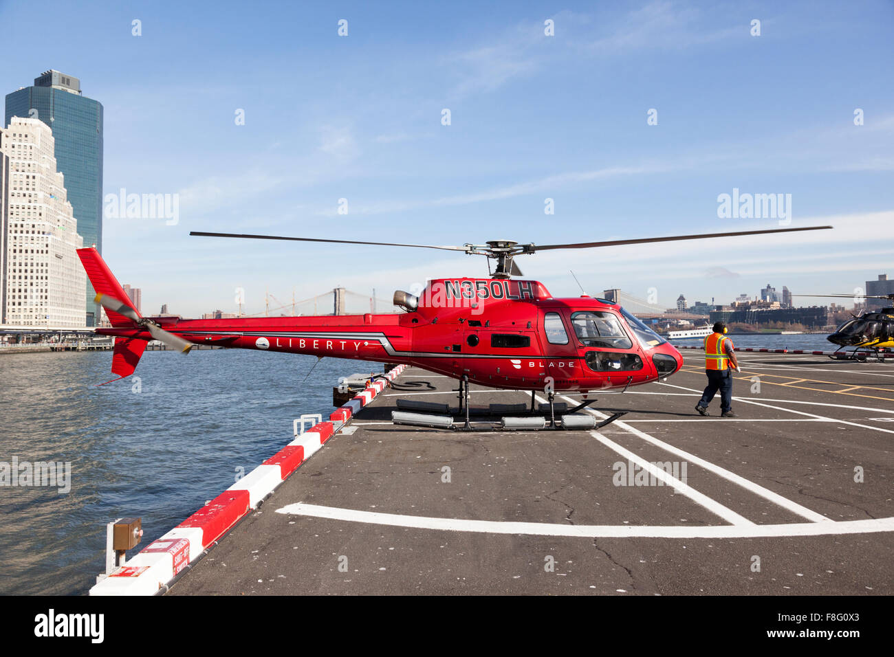 Helicopter at heliport hi-res stock photography and images - Alamy