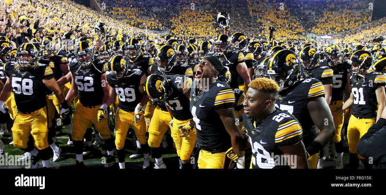 Kinnick stadium locker room hi-res stock photography and images - Alamy