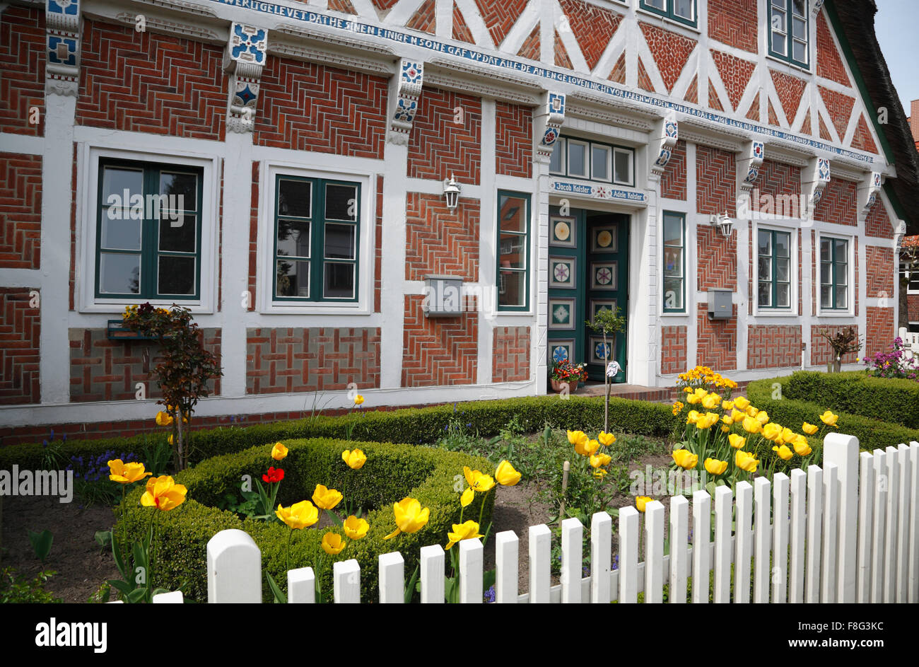 Altes land farm house hi-res stock photography and images - Alamy