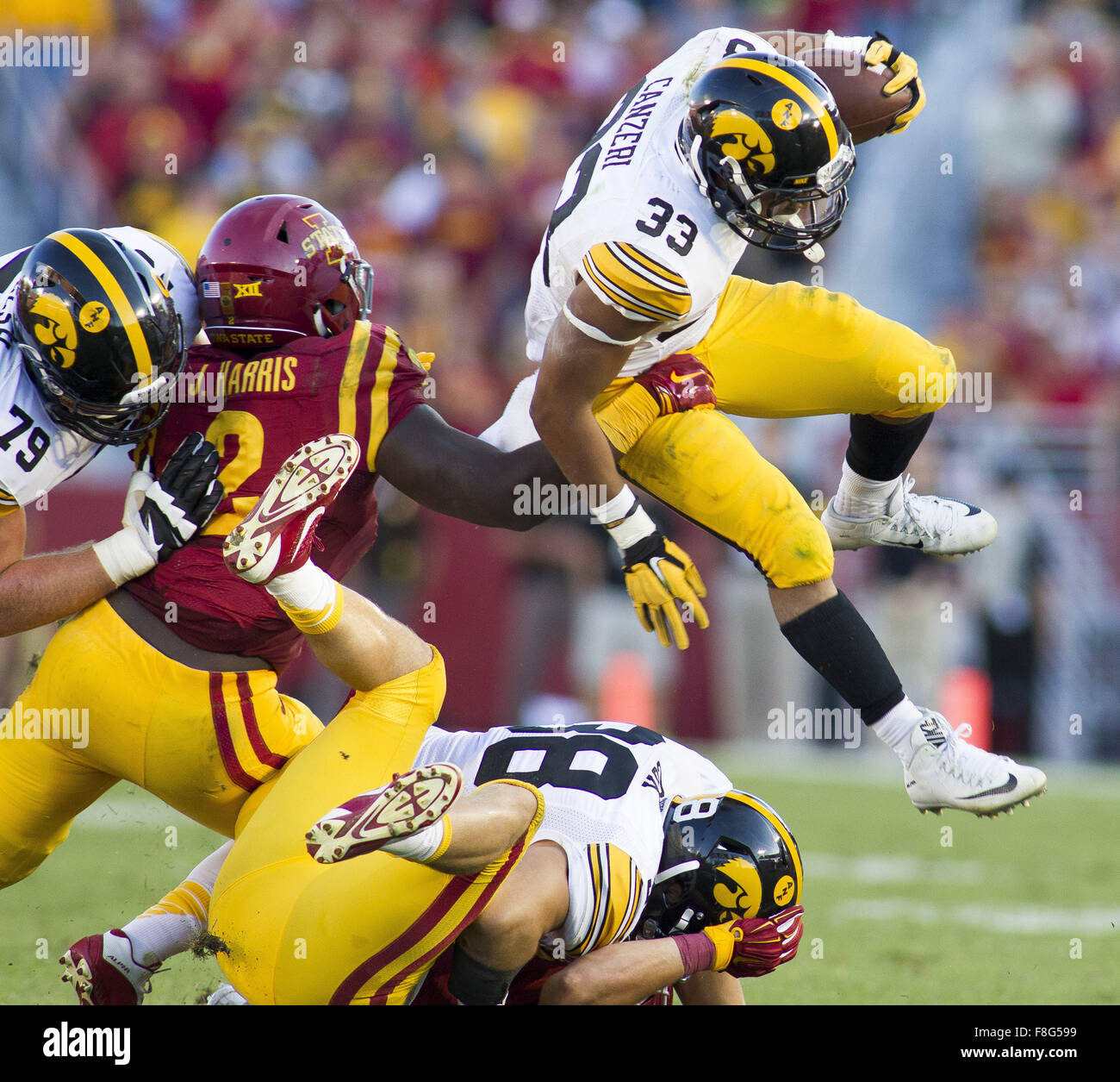 Ames, Iowa, USA. 12th Sep, 2015. Iowa Hawkeyes running back Jordan ...