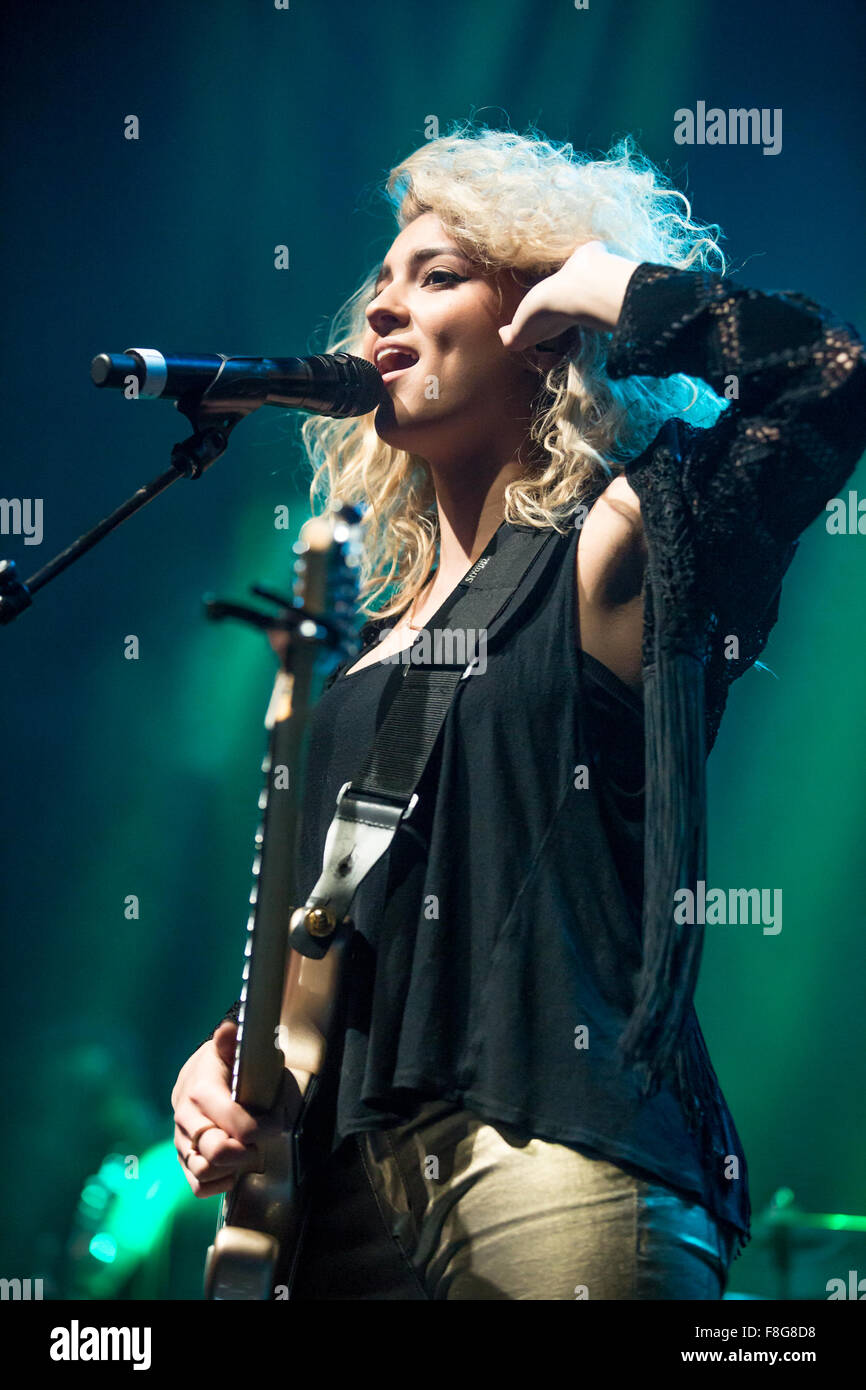 Detroit, Michigan, USA. 8th Dec, 2015. TORI KELLY performs on Amp ...