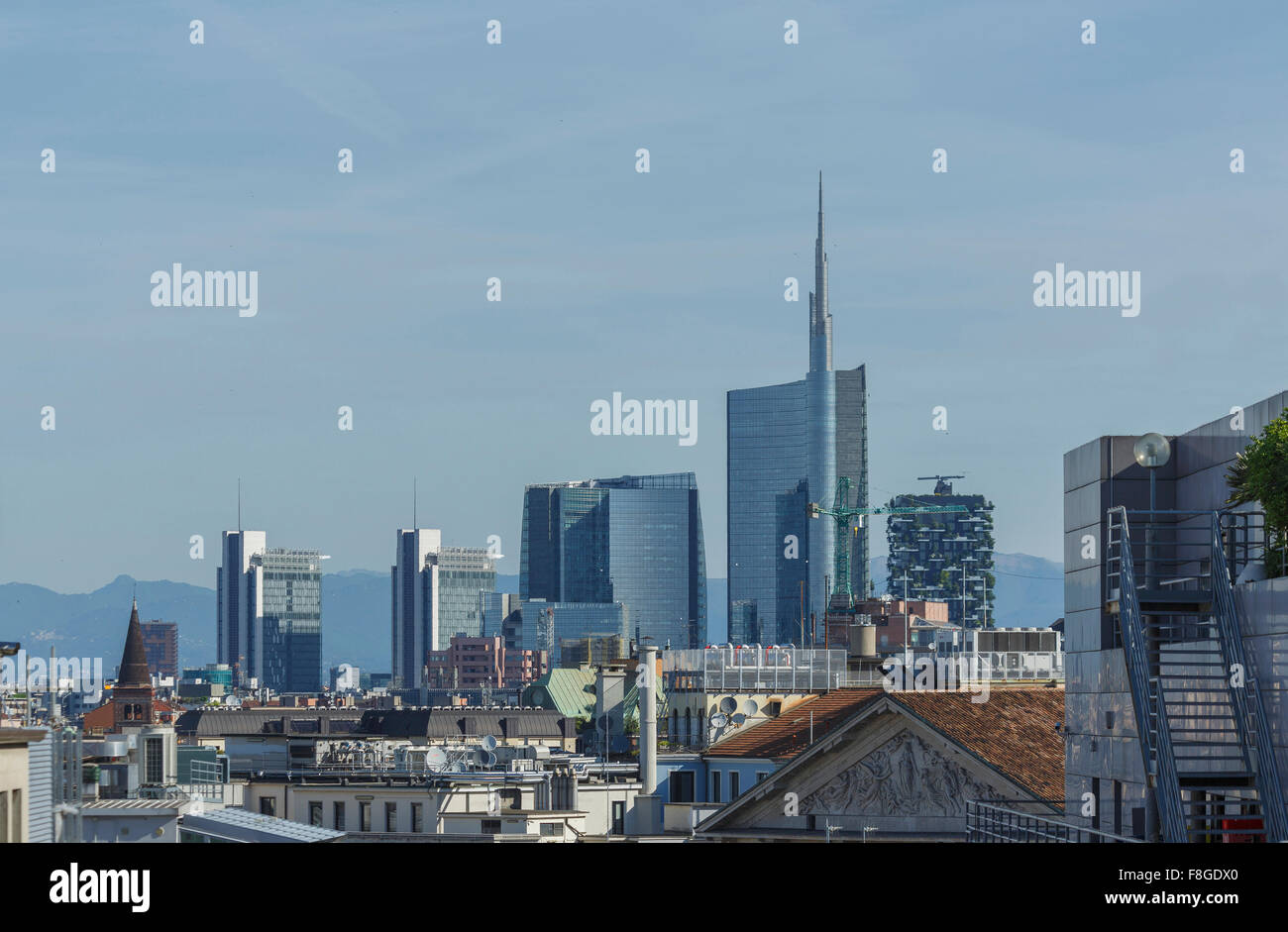 Milan cityscape hi-res stock photography and images - Alamy