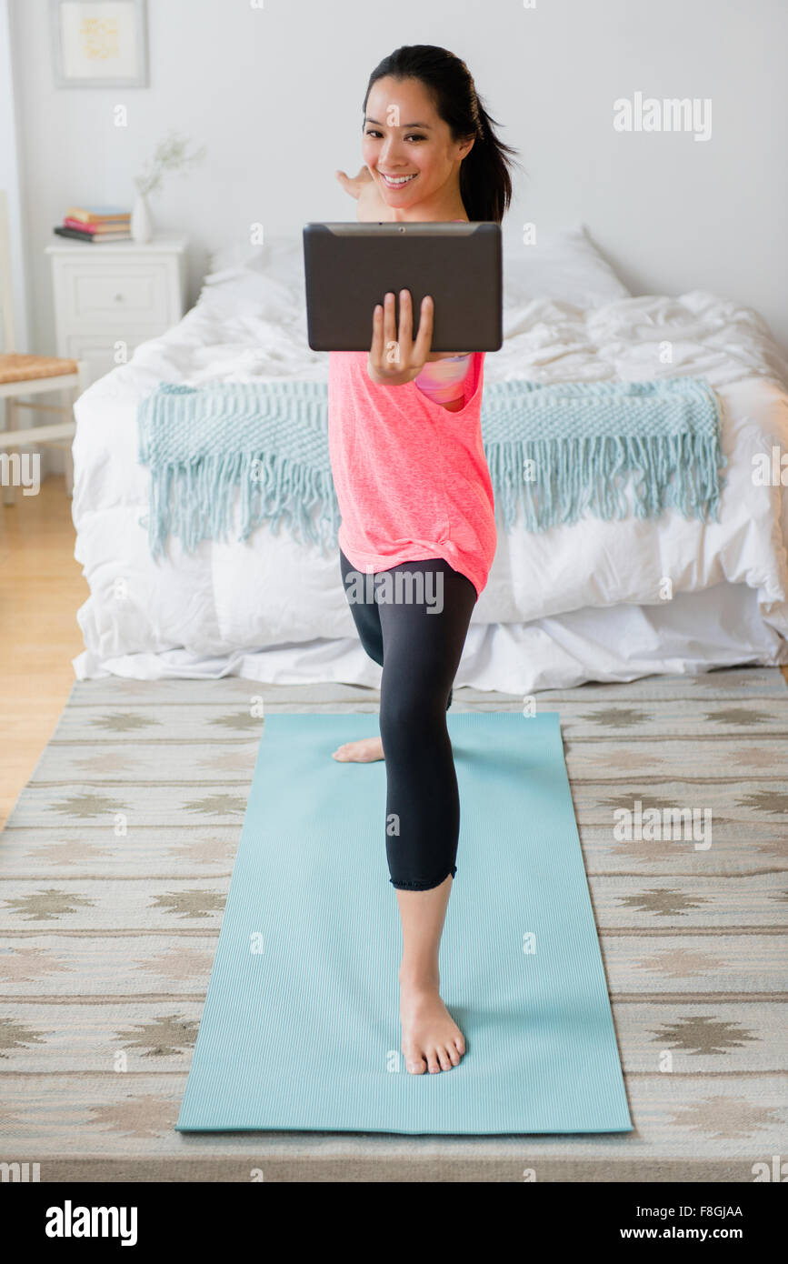 Digital tutorial hi-res stock photography and images - Alamy