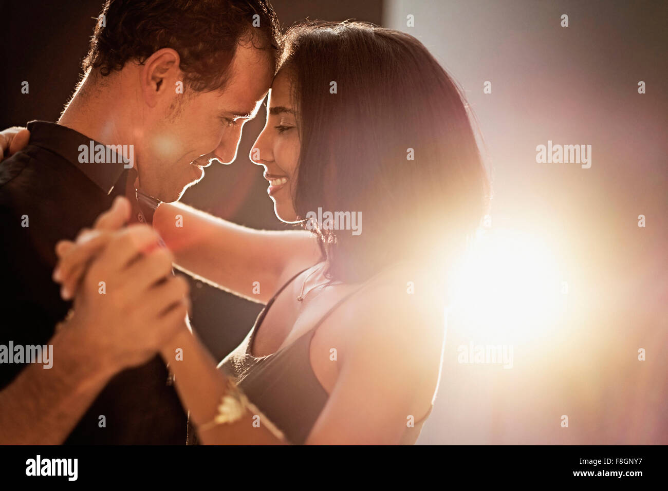 Latin dancing couple hi-res stock photography and images - Alamy