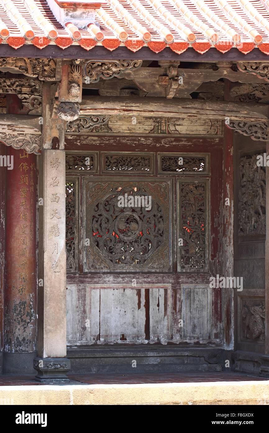 old temple window Stock Photo - Alamy