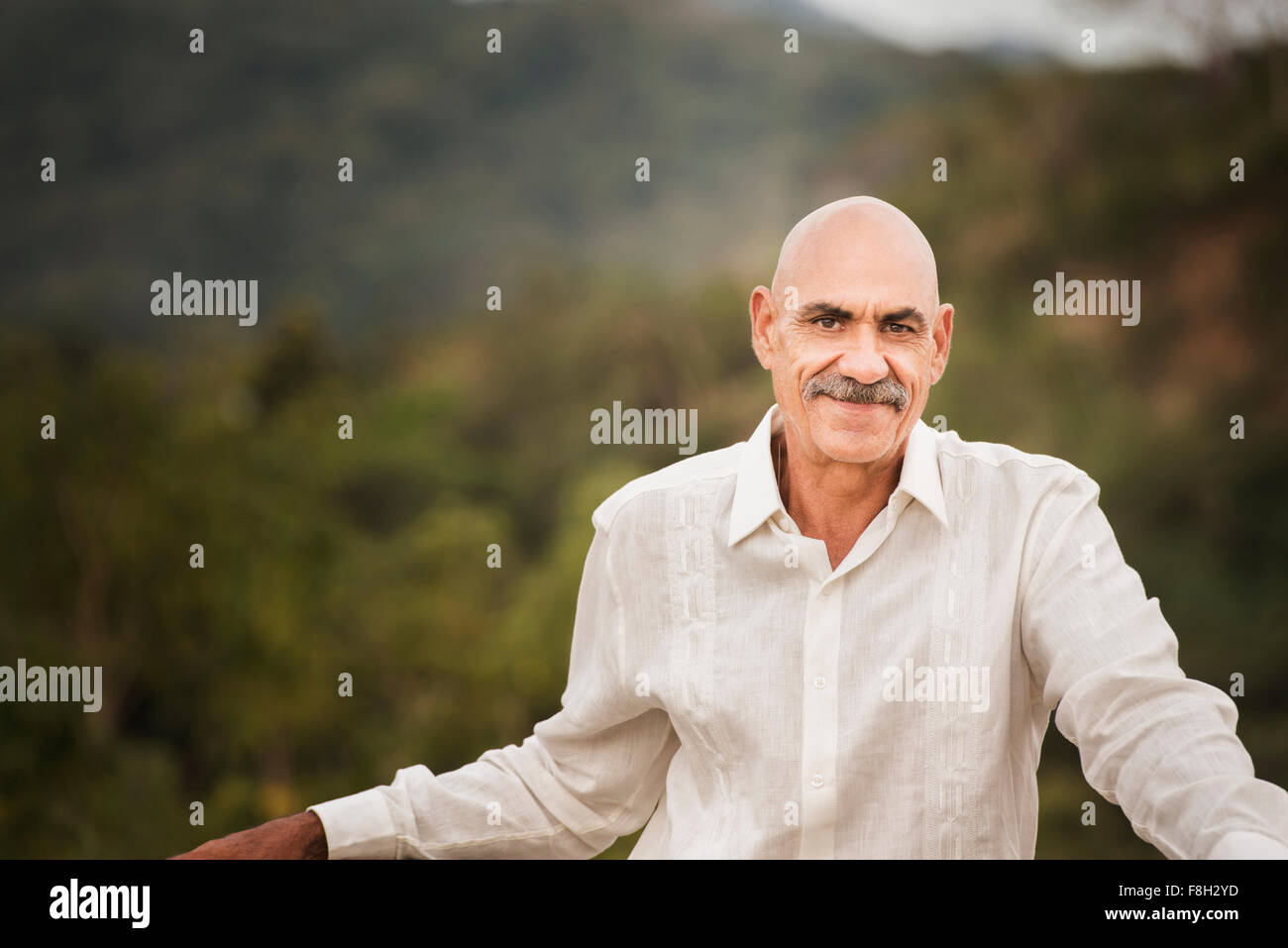 Middle aged hispanic male hi-res stock photography and images - Alamy