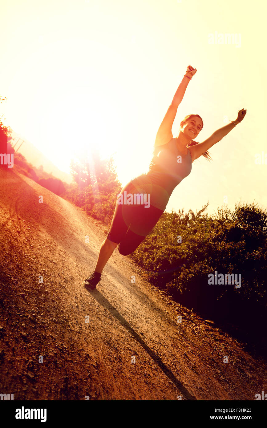Girl jogging hi-res stock photography and images - Alamy