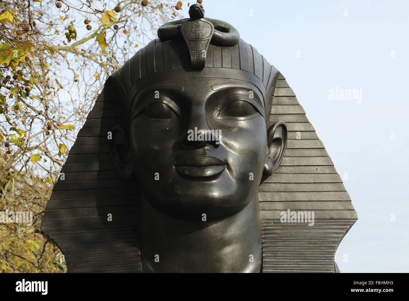 Sphinx Visage Africain Full Article: The Colossus And The Sphinx: Two