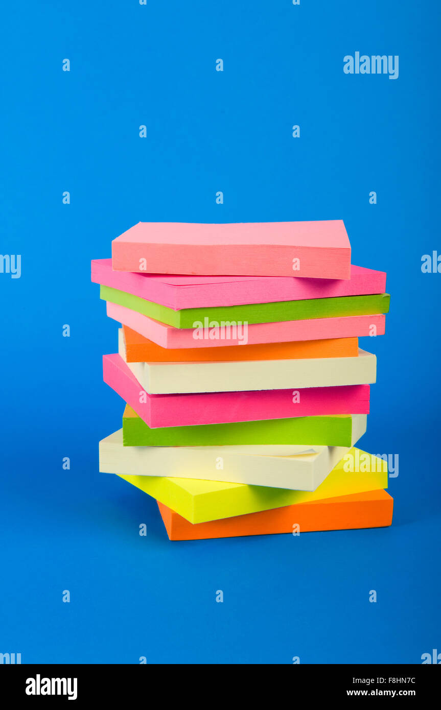 Colorful reminder notes on the color background Stock Photo - Alamy