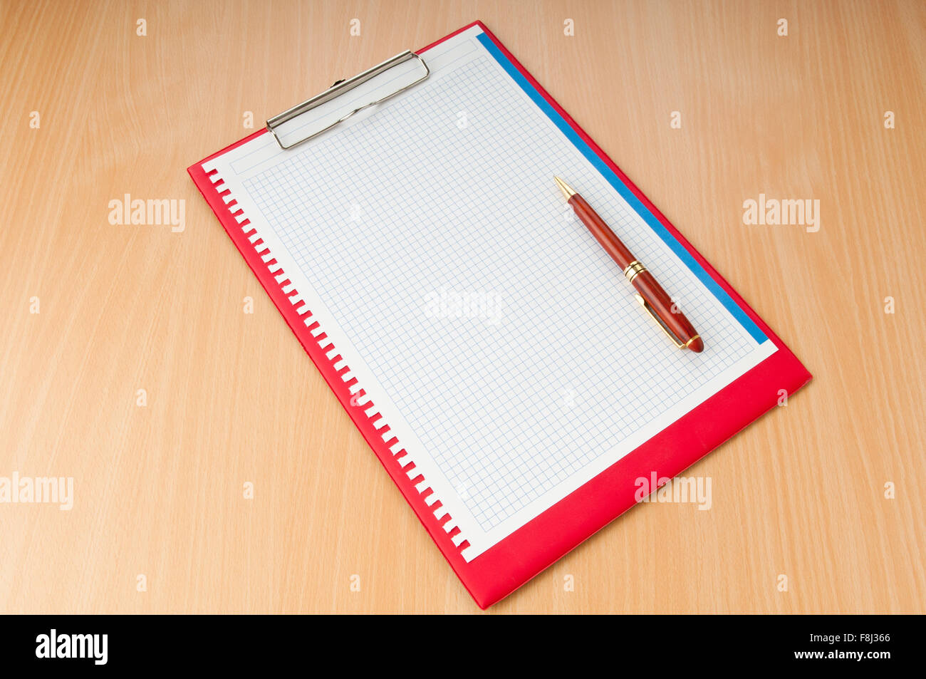 Binder with blank page with pen Stock Photo - Alamy