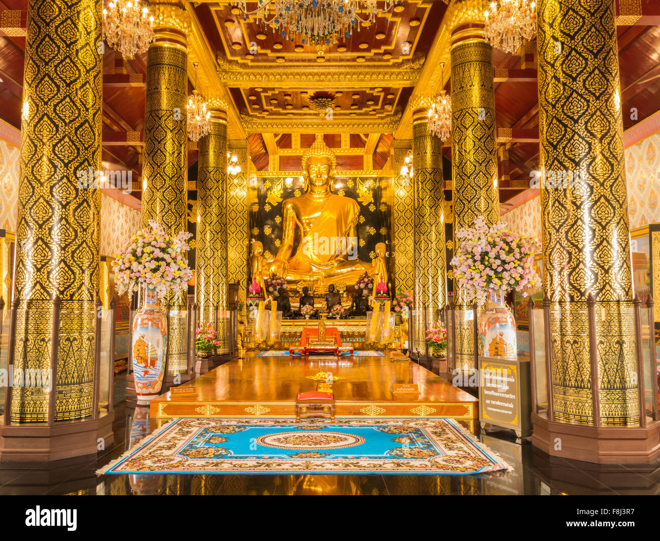 Phra sihing buddha hi-res stock photography and images - Alamy