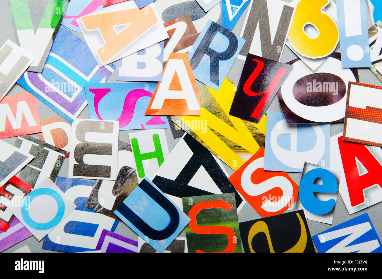 Newspaper magazine alphabet letters numbers hi-res stock photography ...