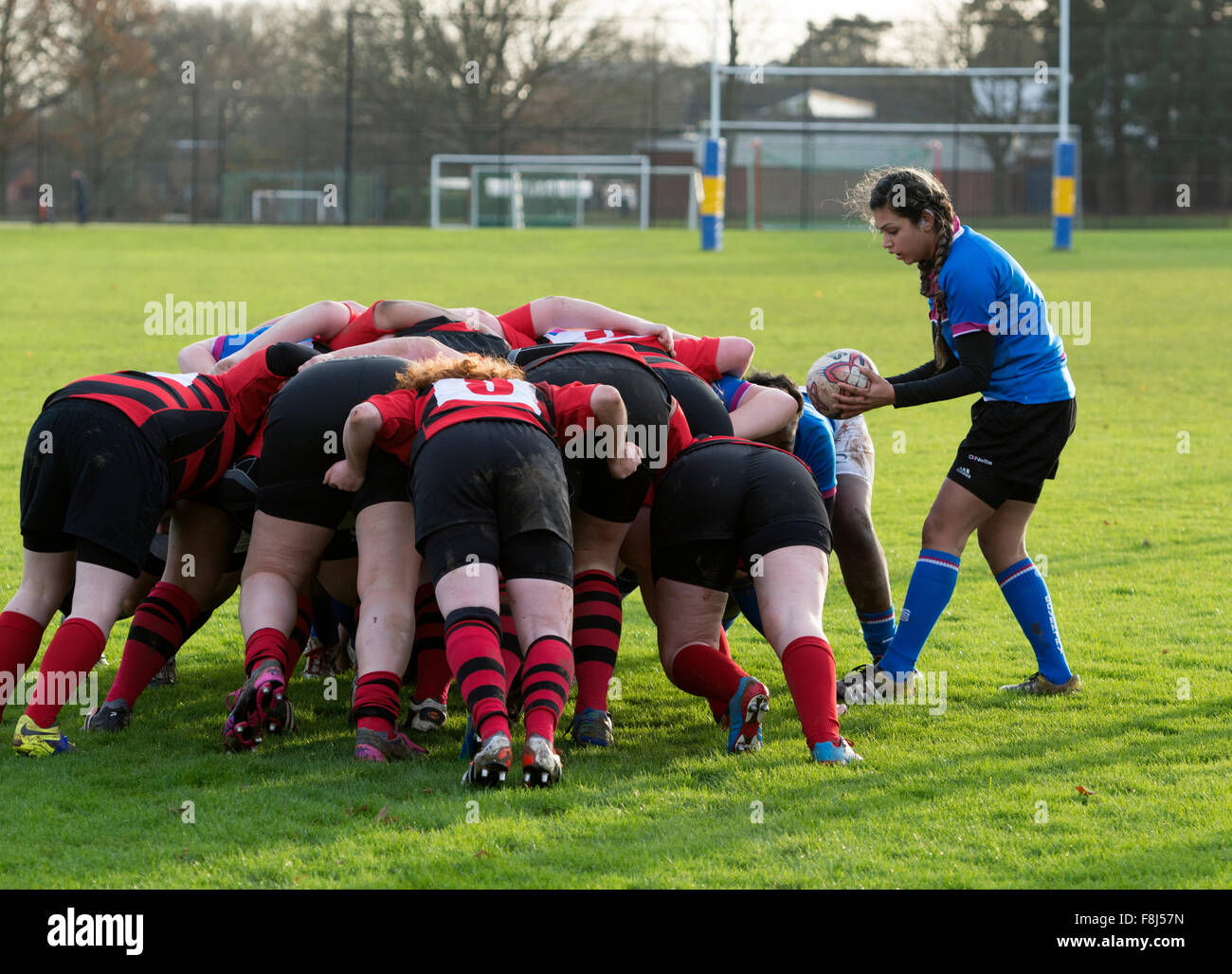 Womens rugby scrum hi-res stock photography and images - Alamy