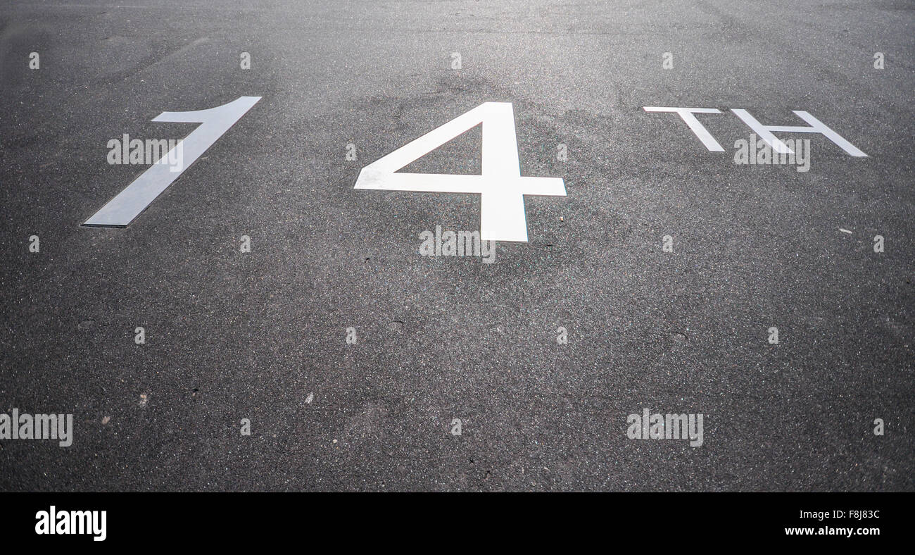 Metal lettering hi-res stock photography and images - Alamy
