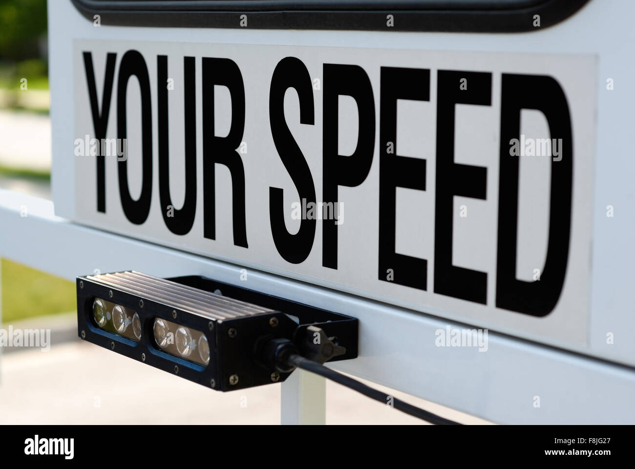 Police Mobile Radar Speed Sign. Picture of a mobile police radar ...