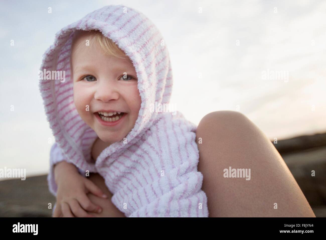 Child between legs her father hi-res stock photography and images - Alamy